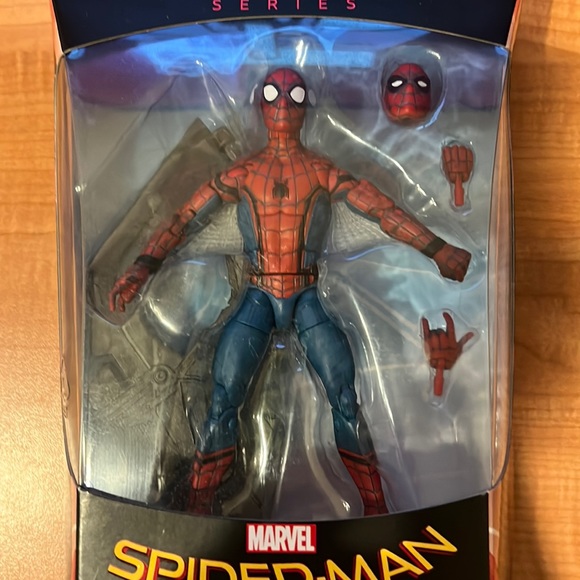 Hasbro | Toys | Marvel Legends Spiderman Homecoming Action Figure Nib ...